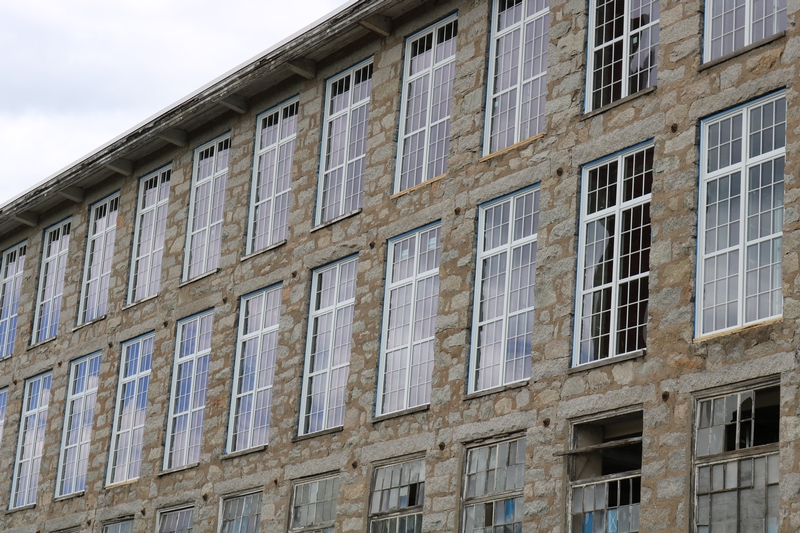 800 Series Aluminum Commercial Windows & Doors